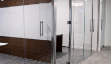 ALUR Glass and Modular Dividing Wall