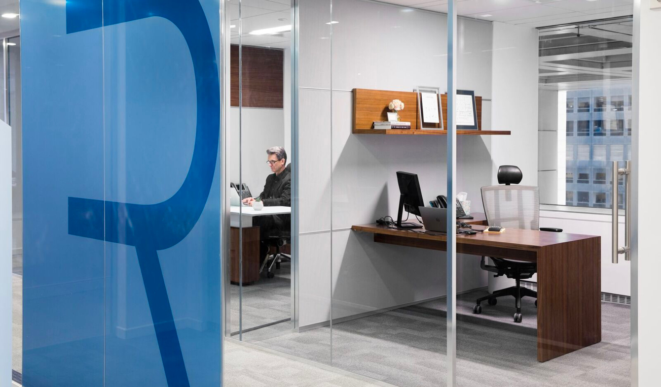 ALUR Glass and Modular Dividing Wall