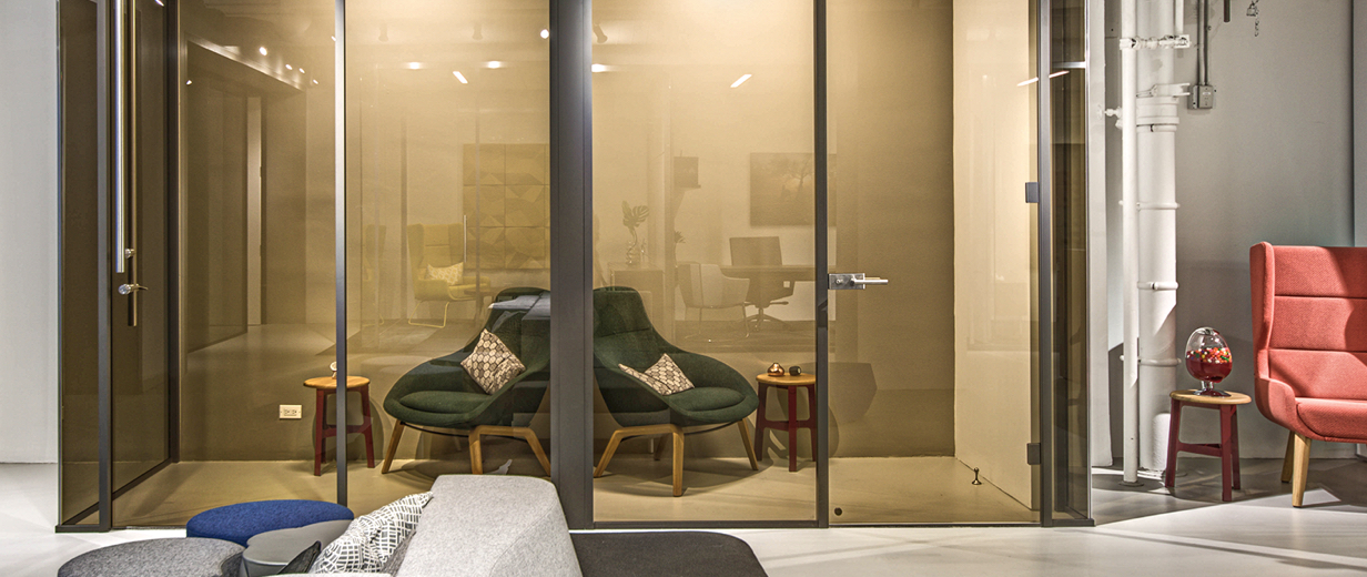 ALUR Glass and Modular Dividing Wall